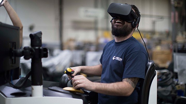 Implementing VR and Gamification Training in the Logistics Industry