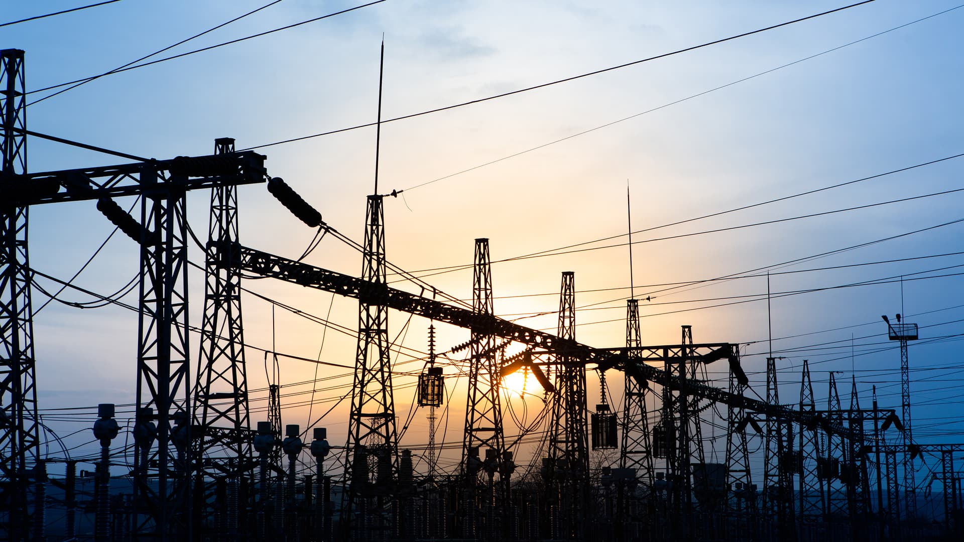 Power Transformer Lead Times Hit 128 Weeks in 2026